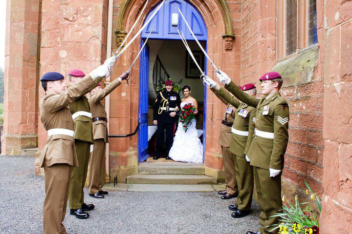 Air force saber arch wedding | Beachweddingtips.com