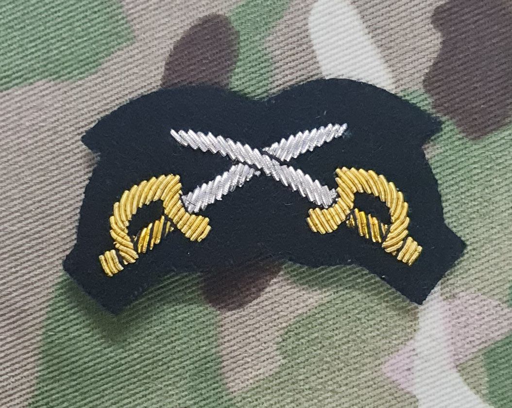 Mess Dress PTI Dress Badge Crossed Swords Gold on Black Wire Bullion E ...